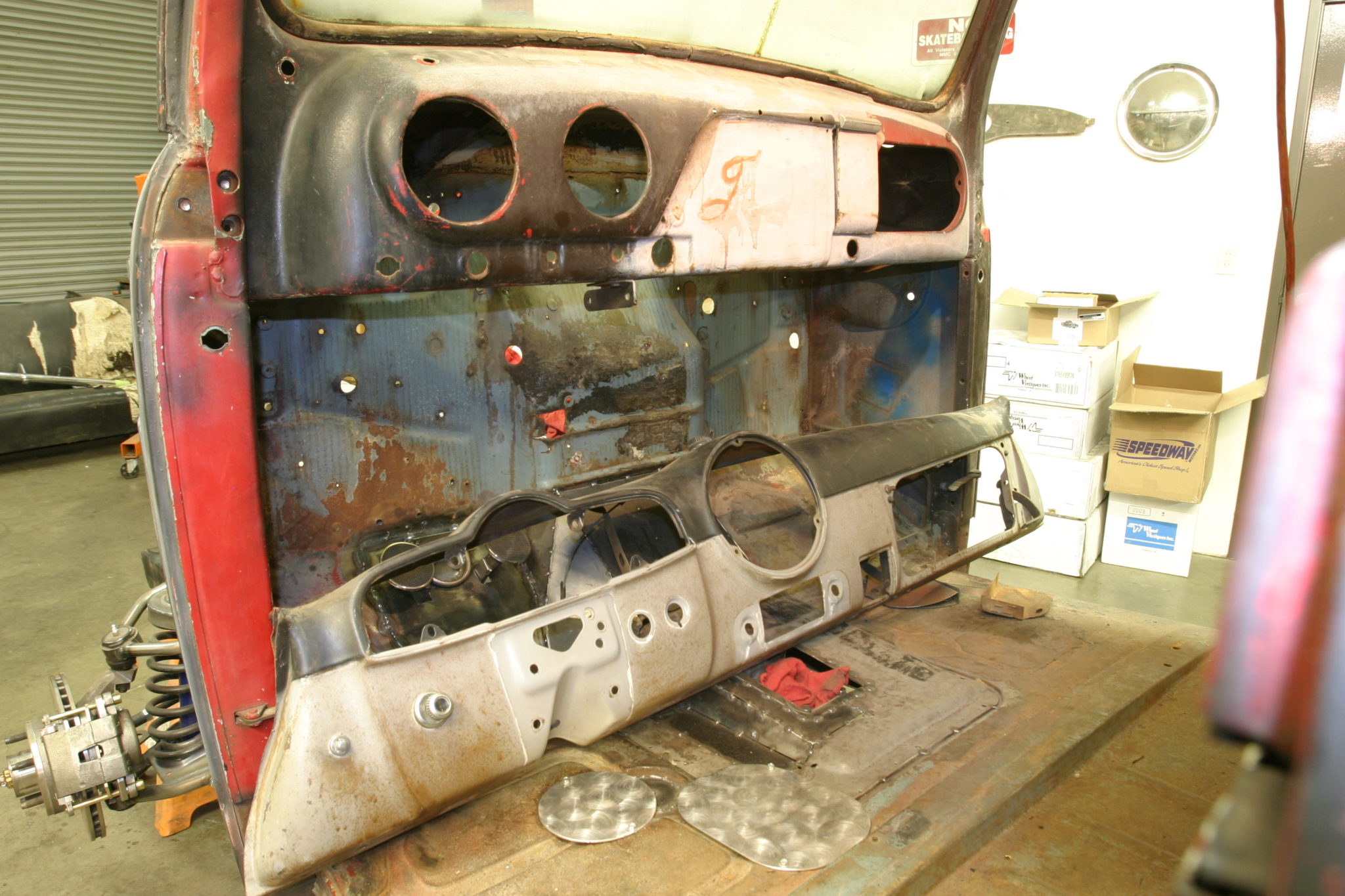 Installing a custom 1952 Pontiac dash in a 1952 Ford F1 pickup truck