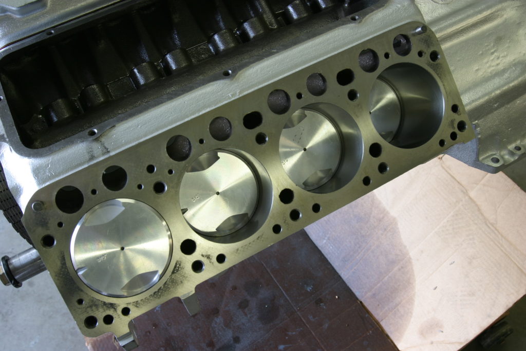 How to select the proper pistons for a vintage engine