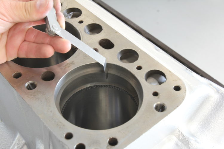 How to select the proper pistons for a vintage engine